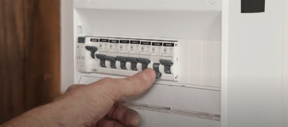 Comment installer un boîtier DCL à encastrer ? - Cdiscount