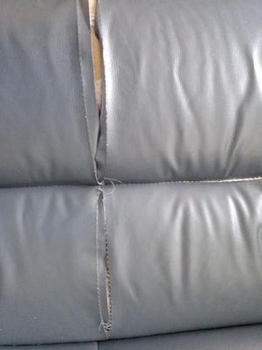 Canapé 3 Places - MUZA - Simili Cuir - Gris et Blanc - Design ...