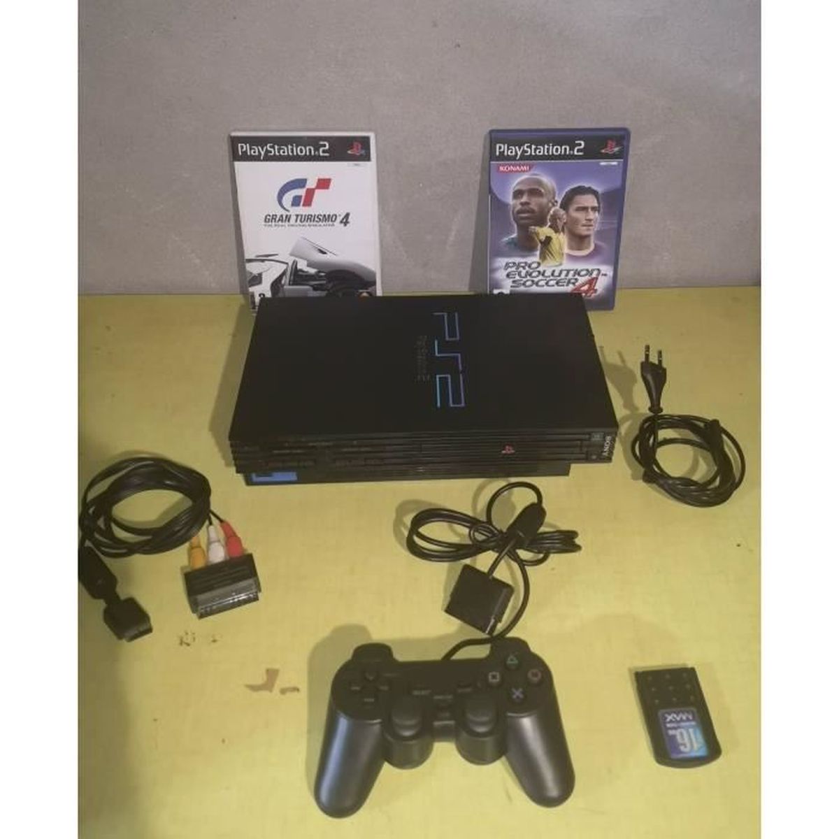 Console PS2 - Sony - Pack avec 2 jeux surprise et carte mémoire ...