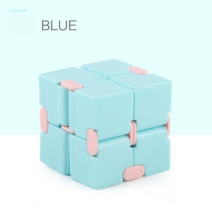 Cube infini macaron couleur bleue, parfait pour développer la logique ...