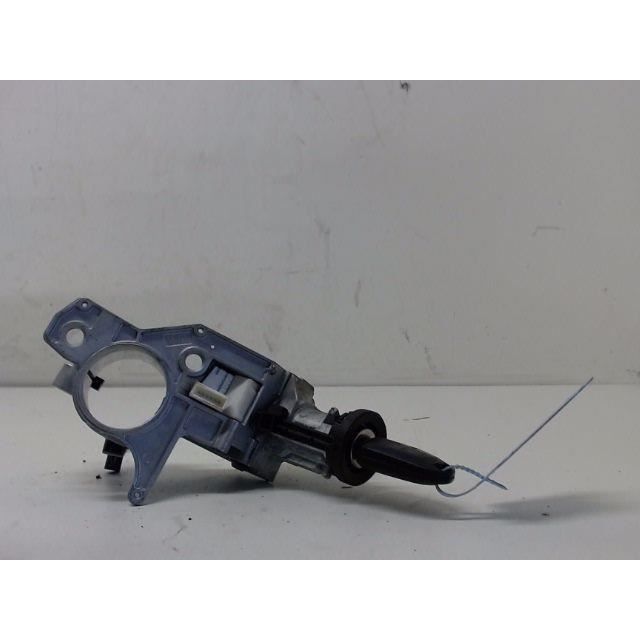 PIECES AUTO D'OCCASION - 93181315 - ANTIVOL - ANTIVOL DE LIQUIDE DE ...