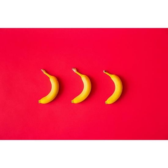 Poster Affiche Trois Bananes Séparée sur Fond Rouge 42x63cm - Cdiscount ...