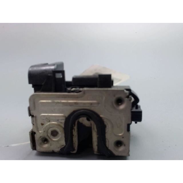 SYSTEME TELECOMMANDE - BOITIER - CONDAMNATION AVANT DROIT DACIA SANDERO ...