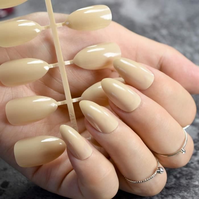 URTJSDG Faux Ongle Vampire Couleur Stilettos Point Forme Faux Ongle ...