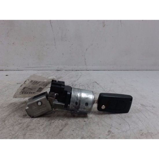 PIECES AUTO D'OCCASION - 4162 XT - ANTIVOL - ANTIVOL DE LIQUIDE DE ...