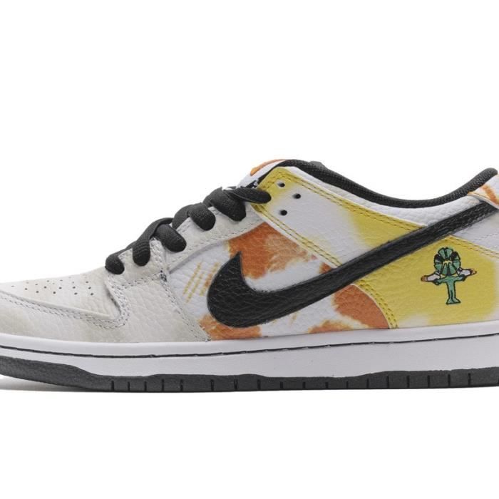 Nikes Air Max SB Dunk Low Retro High Chaussure pour Homme femelle blanc ...