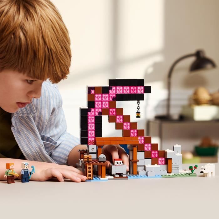 LEGO Minecraft 21277 La Mine En Forme De Pioche - Jeu De Construction ...