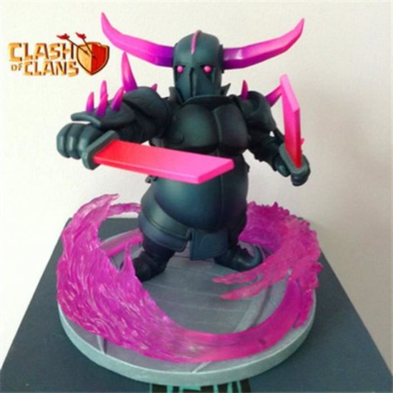 Clash of Clans Figurine 16cm PEKKA - Cdiscount Jeux - Jouets