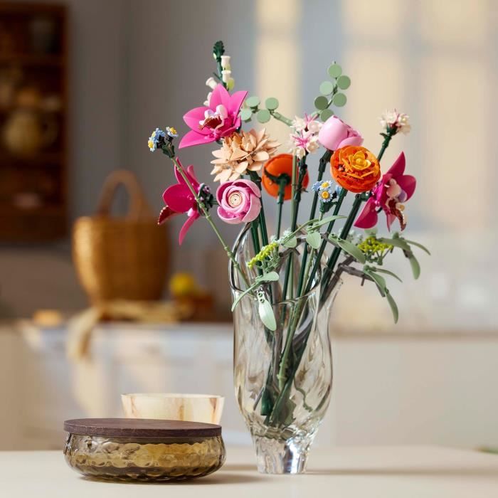 LEGO Botanique 10342 Le joli bouquet de fleurs roses - Set de ...