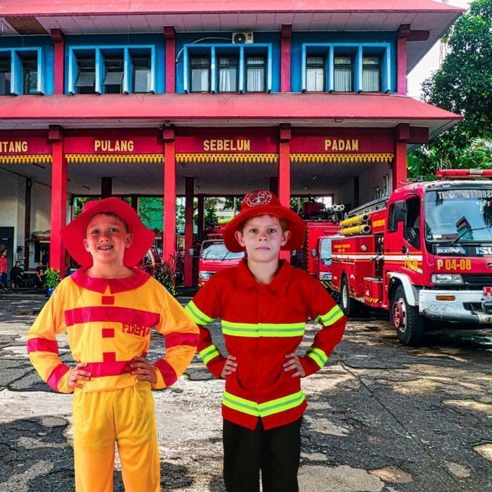 Déguisement Pompier rouge enfant - Cdiscount Jeux - Jouets