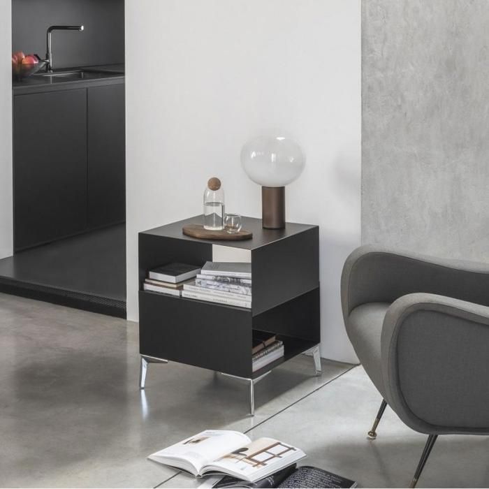 Table polyvalente CUBE acier couleur noir étagère noir et piétement ...