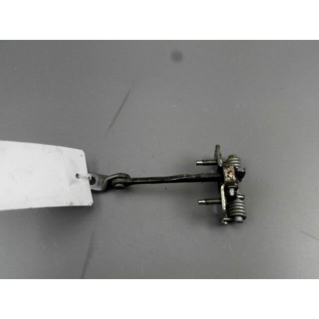 PIECES AUTO D'OCCASION - 804305879R - TIRANT KIT CARROSSERIE - PORTE ...