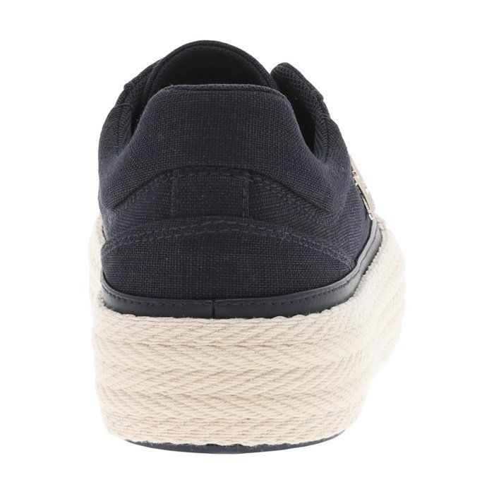 Baskets basses en toile bleu marine avec lacets plats et détails en ...