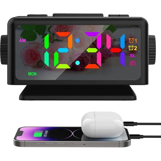 Digital Alarm Clock Radio with 2 Charging Stations for Mobile Phone ...