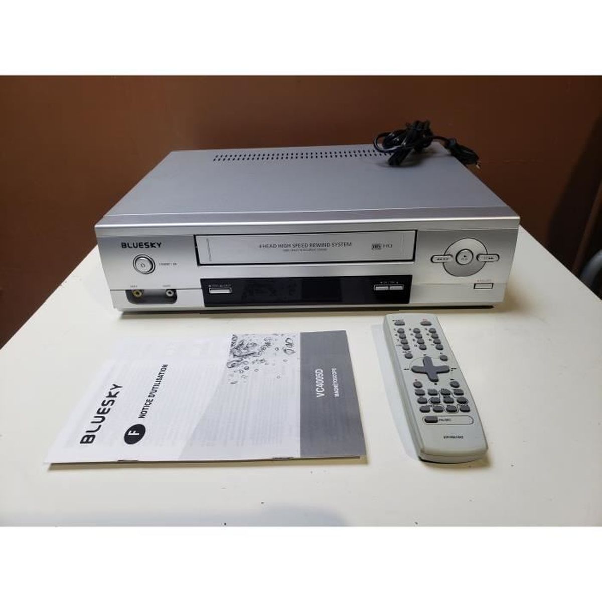 MAGNETOSCOPE BLUESKY VC4005D LECTEUR ENREGISTREUR CASSETTE K7 VIDEO VHS VCR + TEL - Cdiscount TV ...