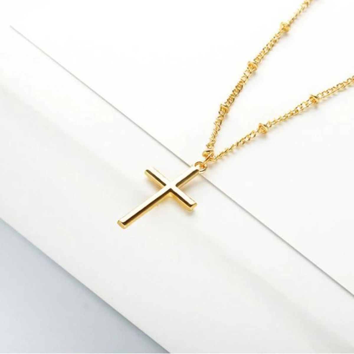 Collier avec Pendentif Petite Croix Or, Chaîne Design, Bijou Religieux ...