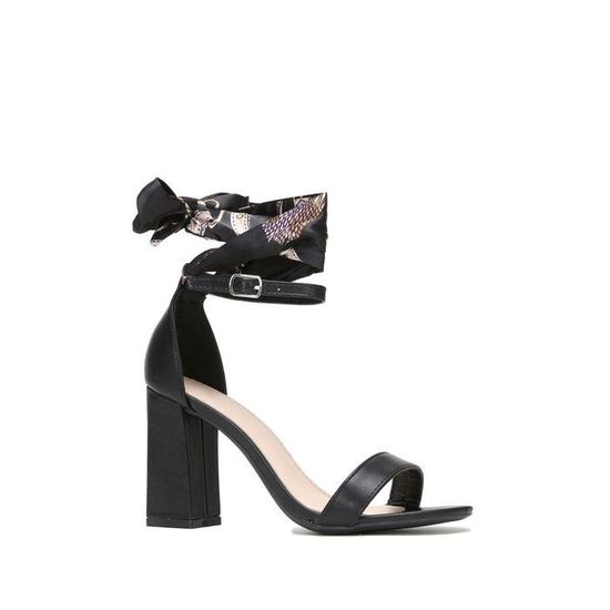 La Modeuse-Sandales, nu-pieds-Sandales avec foulard satiné imprimé ...