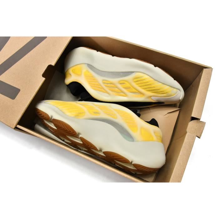 BASKETS ADIDASX YEEZYX Boost 700 V3 Mono Safflower HP5425 homme et ...