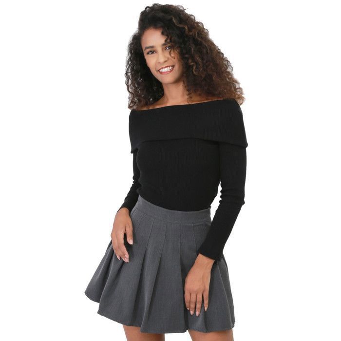 Jupe-short plissée et évasée.Possède une doublure short satinée. pour ...