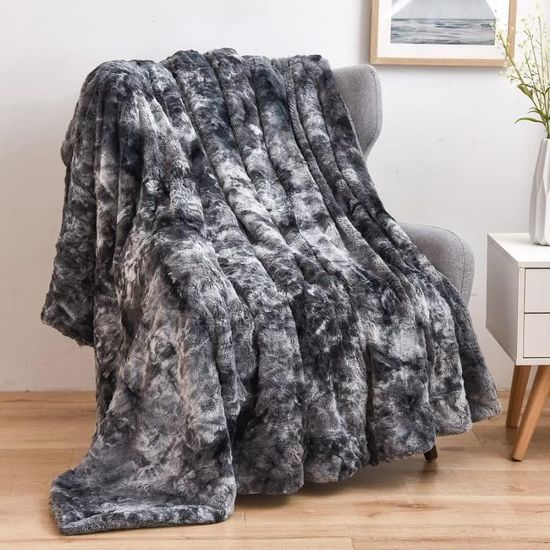 Super Soft Faux Fur Throw Blanket Premium Sherpa Backing Warm And Cozy ...