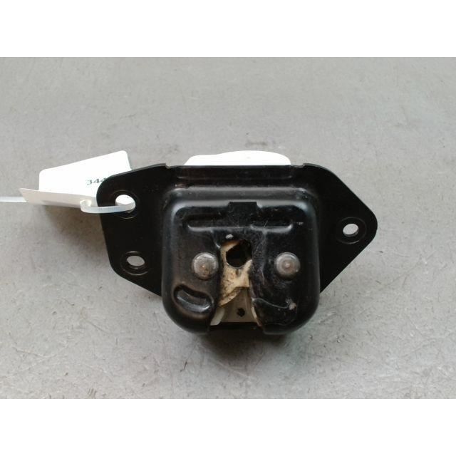 SERRURE HAYON - NISSAN - JUKE Phase 2 - Rouge Z10 - 2014-... - Réf ...