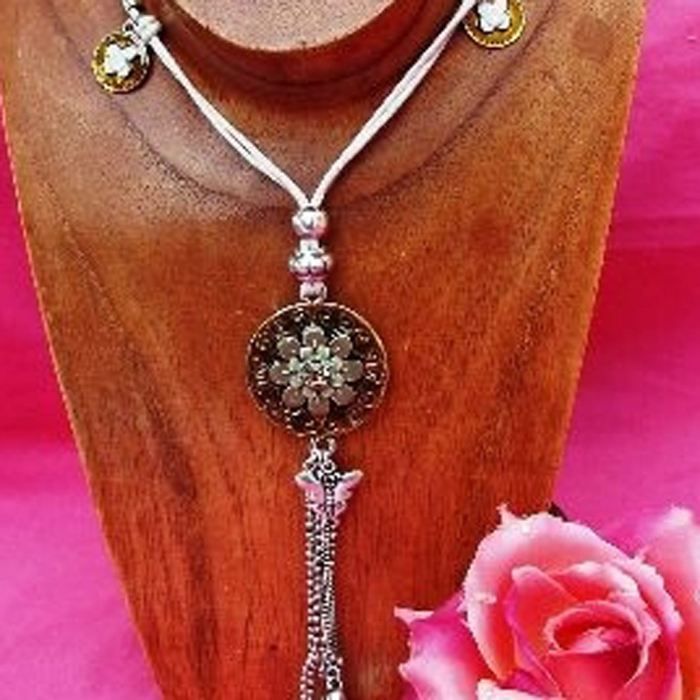 Collier Sautoir "Les Réminiscences du Passé" - Achat / Vente sautoir et ...