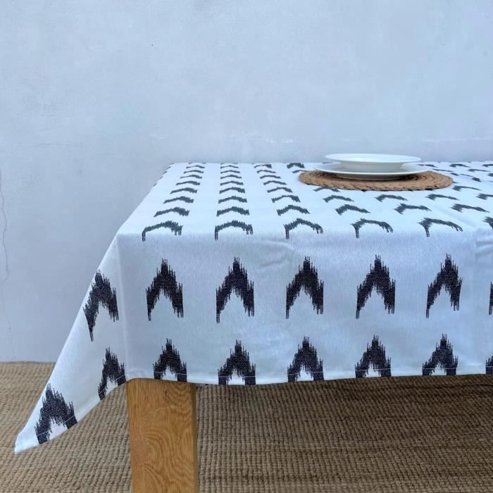 Nappe De Table - En Tissu, Rectangulaires, Carrées - Linge De Table ...