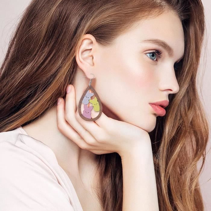 Boucles D'Oreilles Créoles Géantes En Bois Réversibles Avec Motif Vache ...