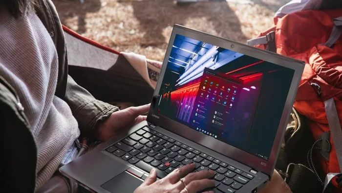 Lenovo ThinkPad X270 - 12.5" Core i5-6300U 2.4 GHz - 8 Go DDR4 - 256 Go ...
