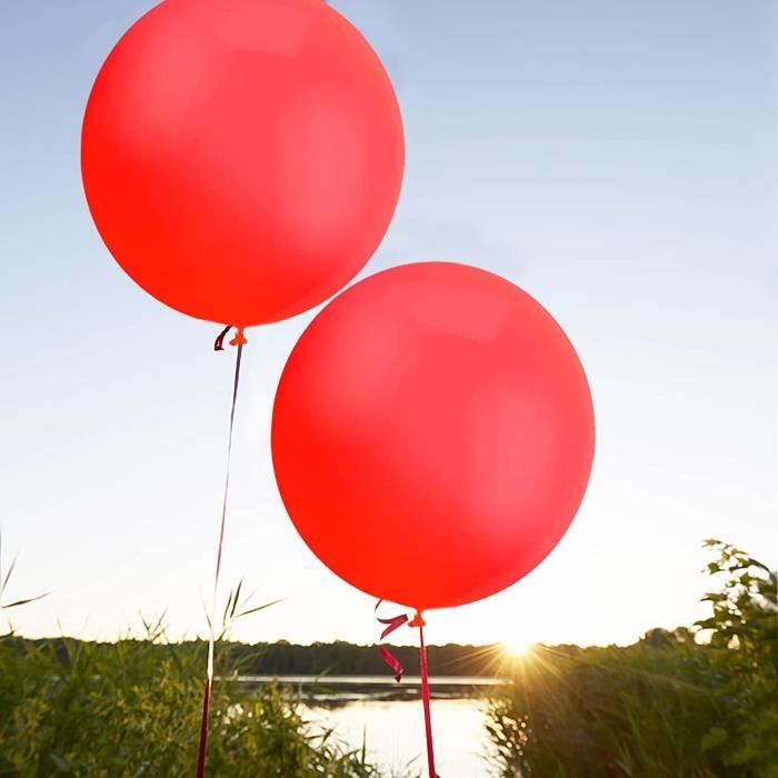 Giant balloons store