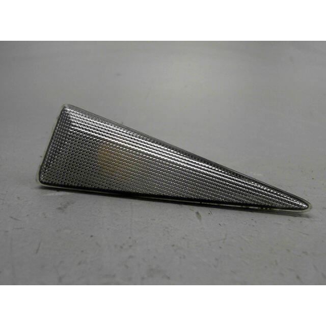 REPETITEUR AILE DROIT RENAULT MEGANE BERL. II Phase 1 2003-2005 ...