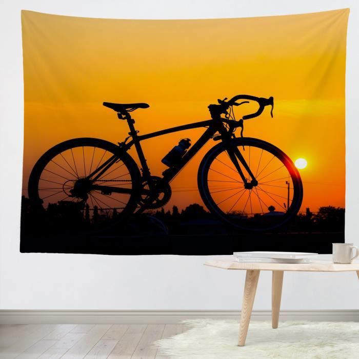 Tapisserie Tenture murale Vélo silhouette sous le coucher du soleil ...