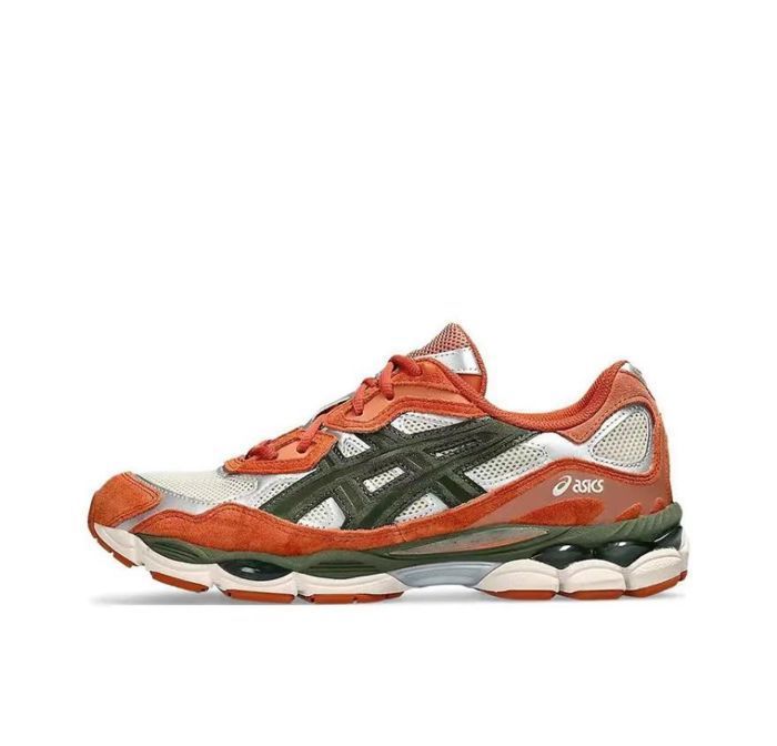 Asics non slip store