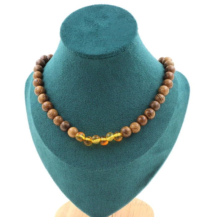 Pierres et Minéraux. Collier perles Ambre véritable de la mer Baltique ...