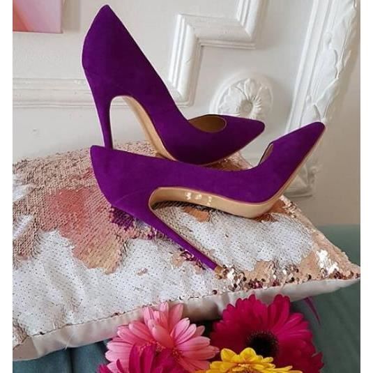 Chaussures à bout pointu en cuir et à talons aiguilles pour femme ...