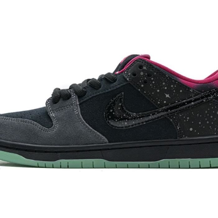 Nikes Air Max SB Dunk Low Retro High Chaussure pour Homme femelle noir ...