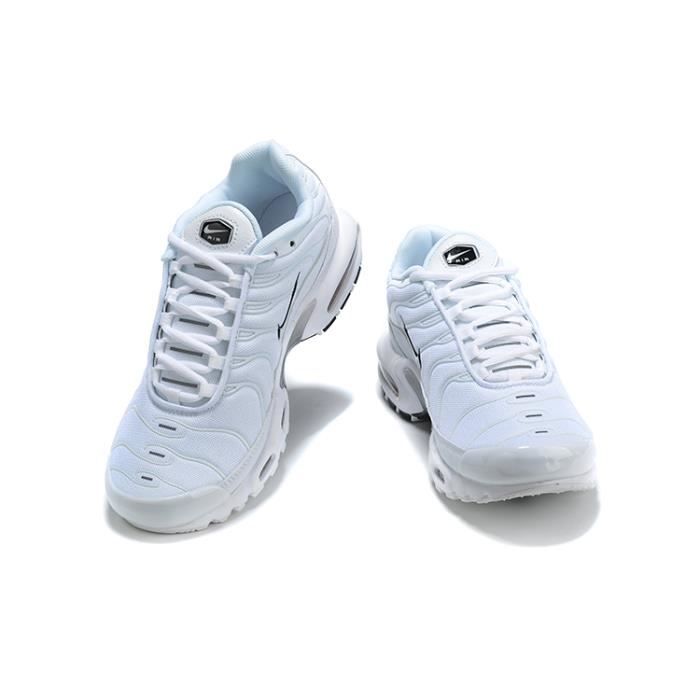 Baskets NIKKE TN Plus 3 Chaussures 38909-278 bleu clair Hommes et ...