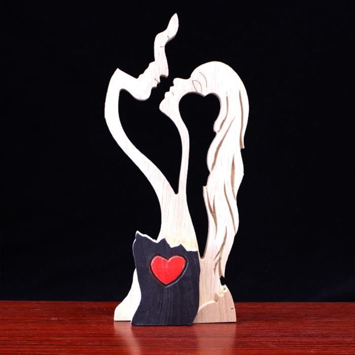 Statue en bois de couple, motif vif de conception exquis, pour la ...
