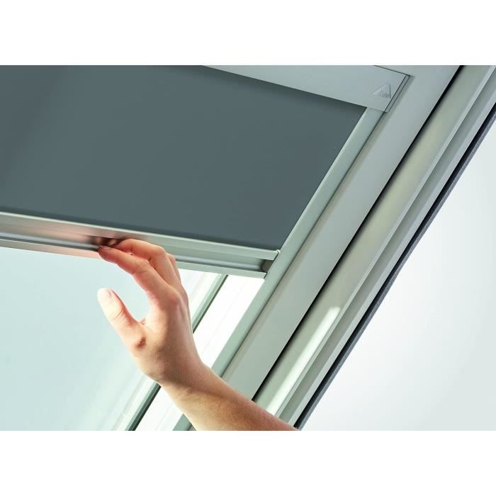 Store À Enroulement Originale Zre Pour Fenêtres De Toit Store Toile ...