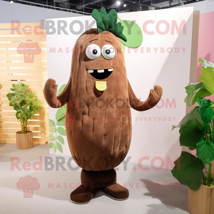 Personnage de costume de mascotte de courgette marron habillé d'un ...