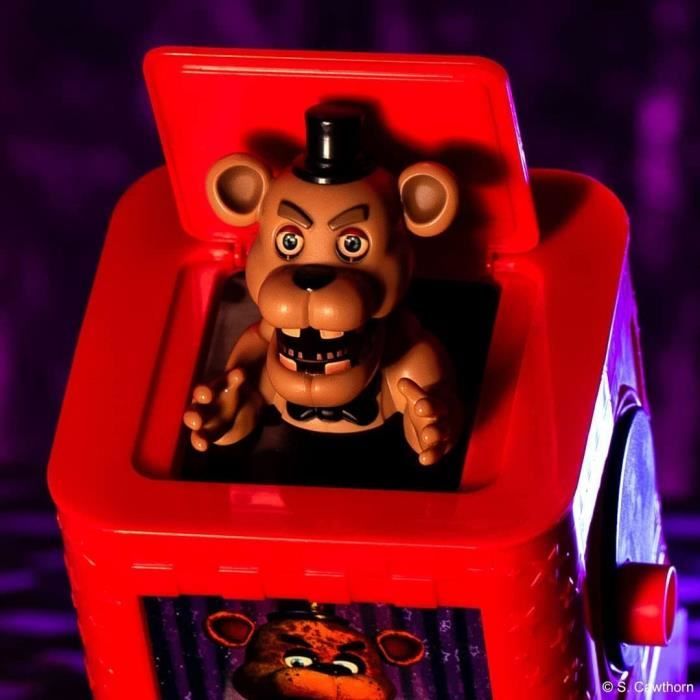 Games Five Nights at Freddy's (FNAF) - Jeu Effrayant dans la boîte À ...