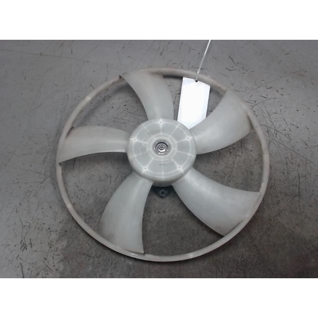 MOTEUR VENTILATEUR RADIATEUR TOYOTA YARIS 163630H030 - B2-525091 PIÈCES ...