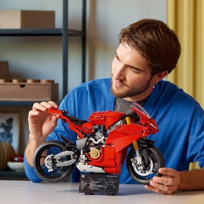 LEGO Technic 42202 La Moto Ducati Panigale V4 S - Moto à construire ...